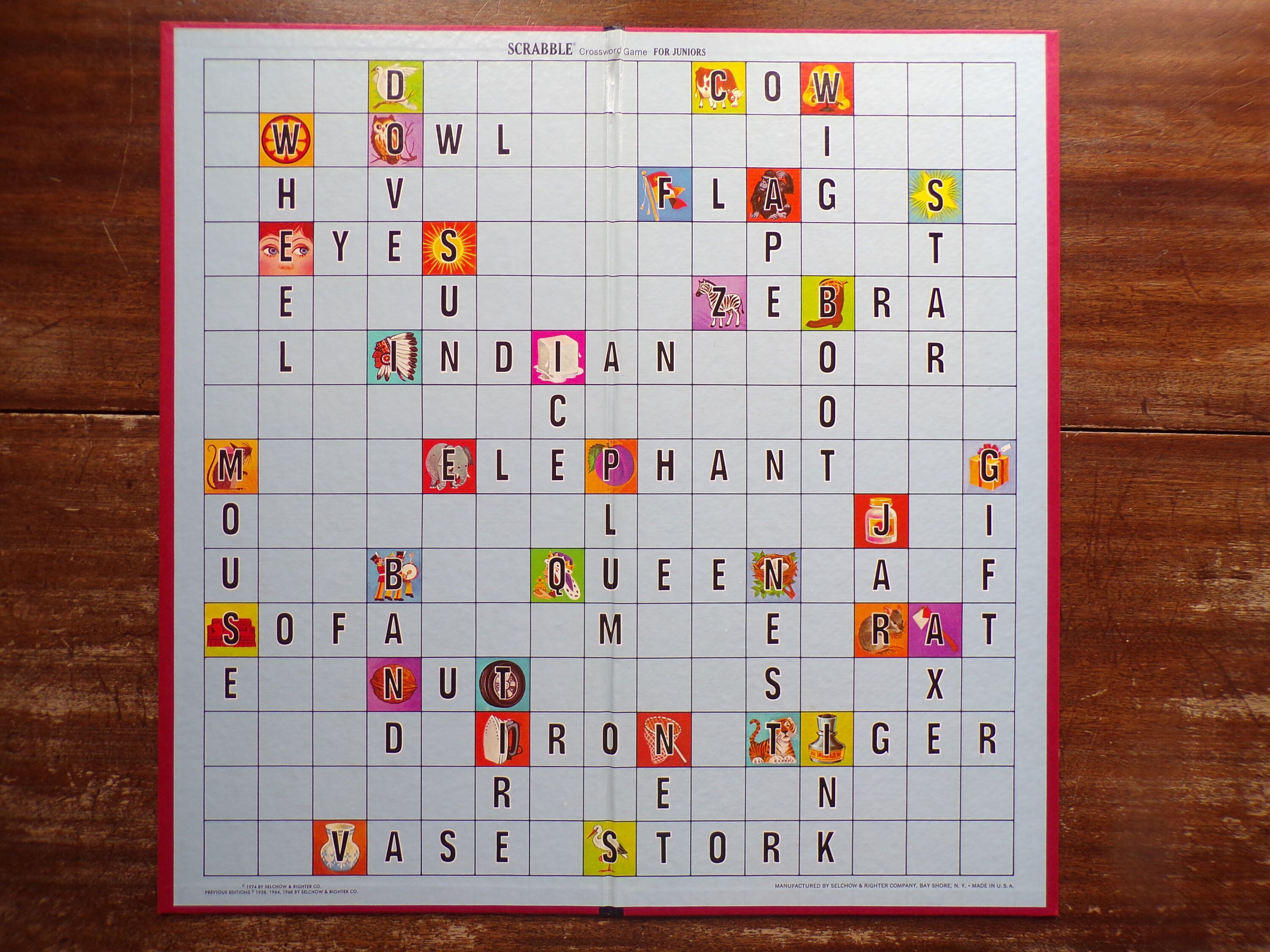 Scrabble Crossword Game for Juniors - Etsy España
