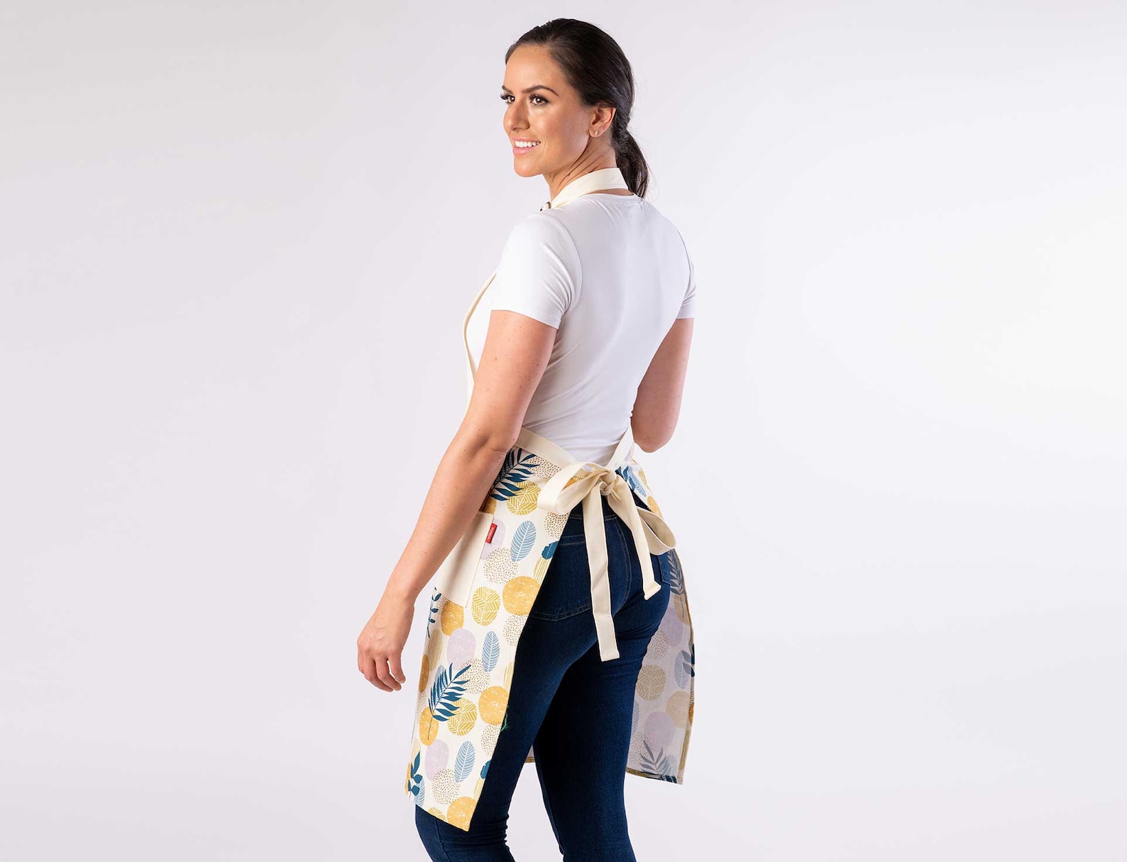 Split Leg Pottery Apron, Crafts Apron, Kitchen Apron, With Pockets for ...
