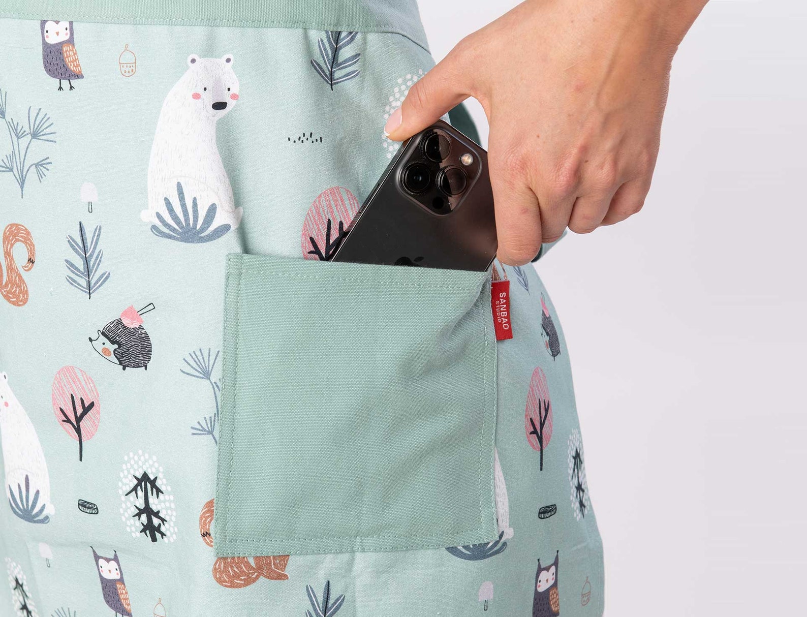 Split Leg Pottery Apron, Crafts Apron, Kitchen Apron, With Pockets for ...
