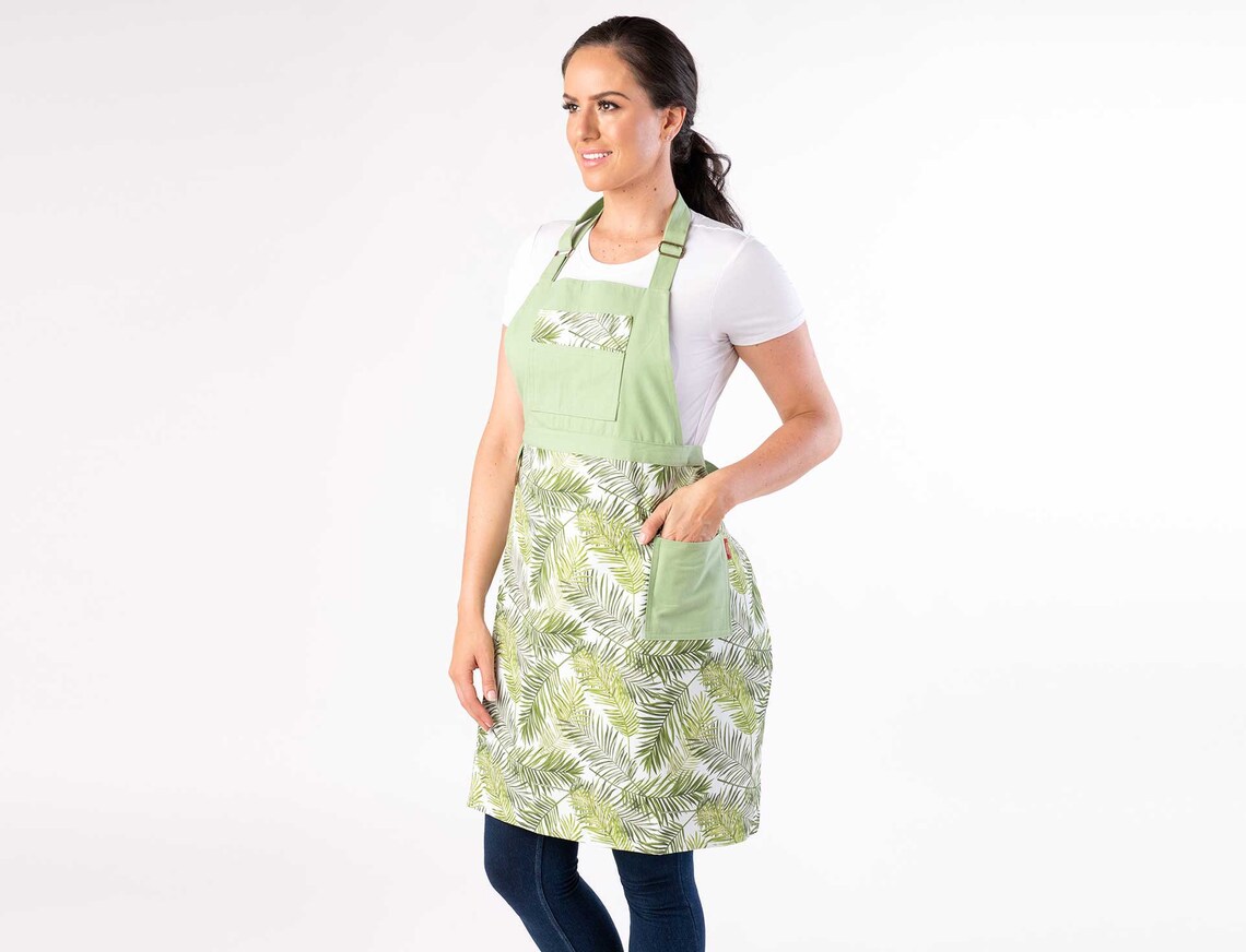 Split Leg Pottery Apron, Crafts Apron, Kitchen Apron, With Pockets for ...