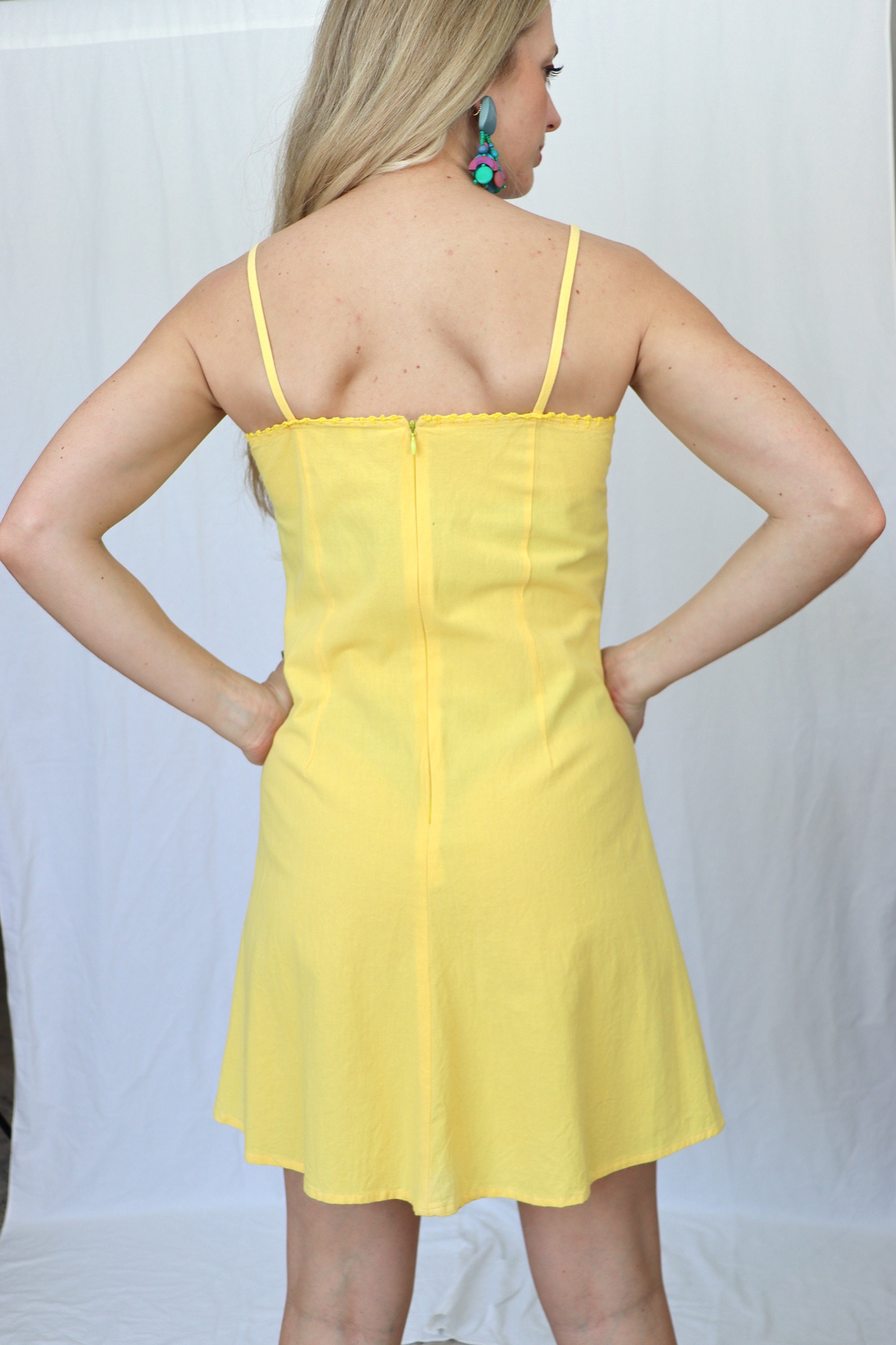 90s Bright Yellow Embroidered Israeli Cucanauaca Fine Exclusive Mexican ...