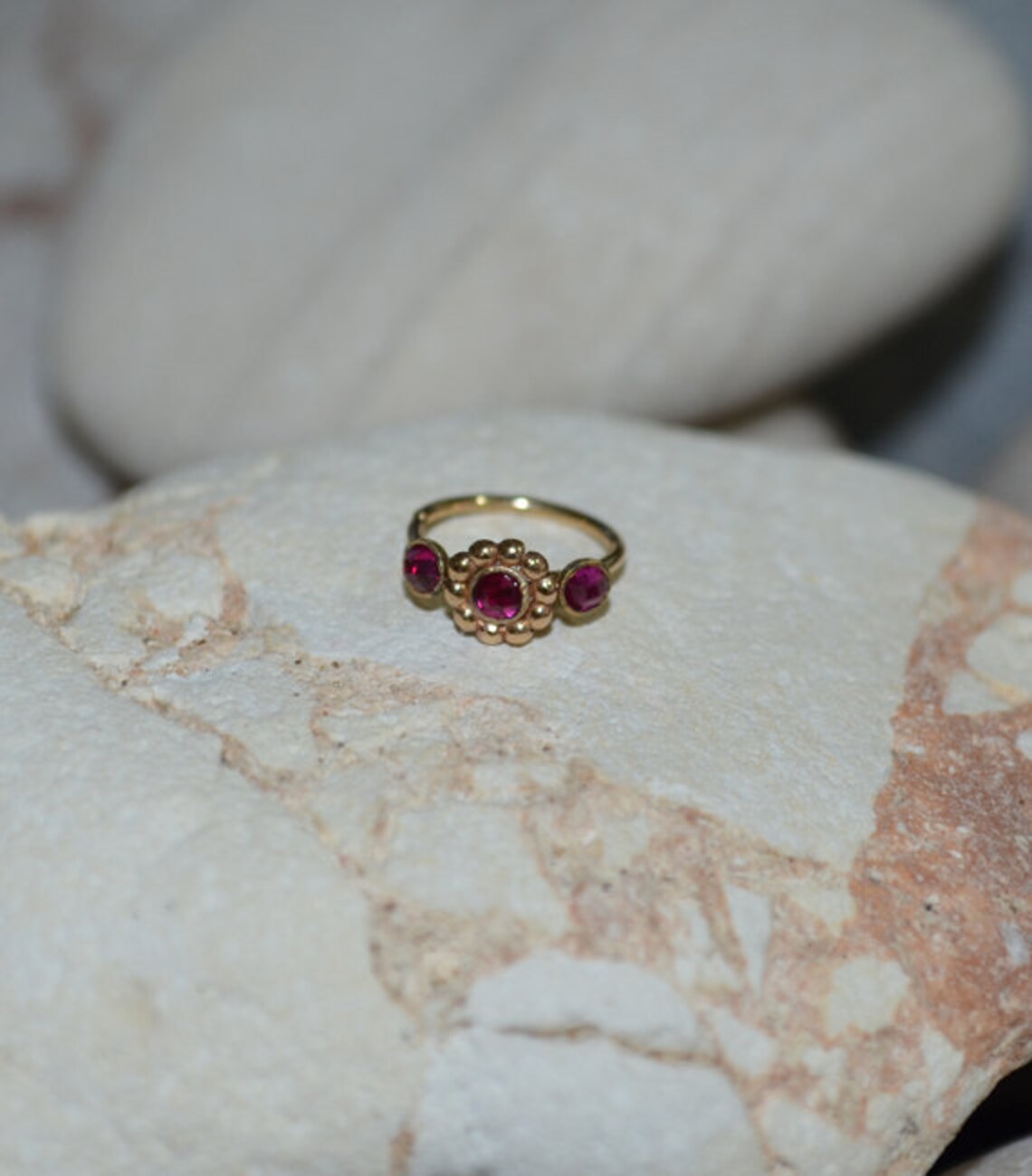 Ruby Flower NOSE RING // Gold Nose Ring Hoop - Conch Piercing - Septum ...