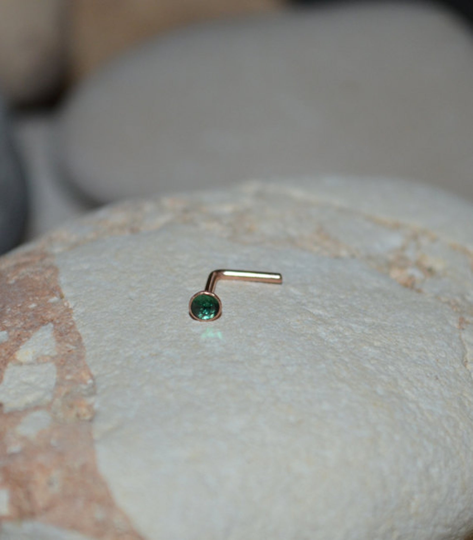 2mm Emerald NOSE STUD // Gold Nose Ring - Tragus Earring Stud - Forward ...