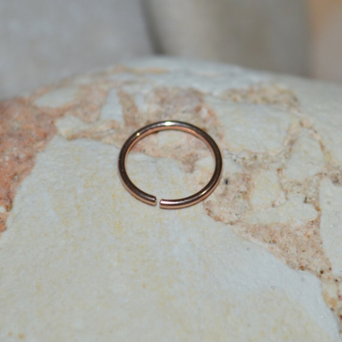 Gold TRAGUS HOOP // Tragus Piercing 20g 7mm Rook Earring - Etsy