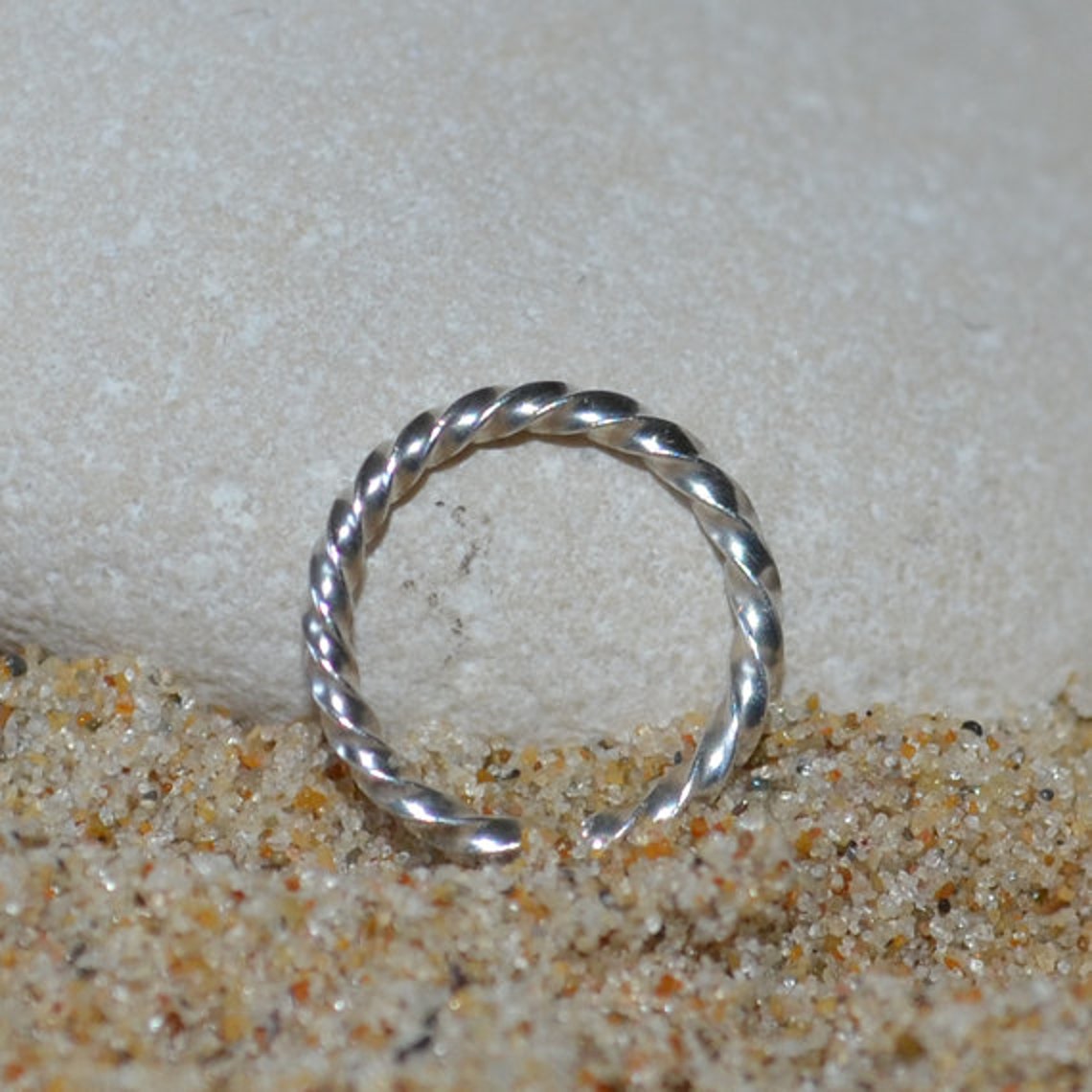 Silver TRAGUS HOOP // Tragus Piercing 18g 7mm Rook Earring - Etsy