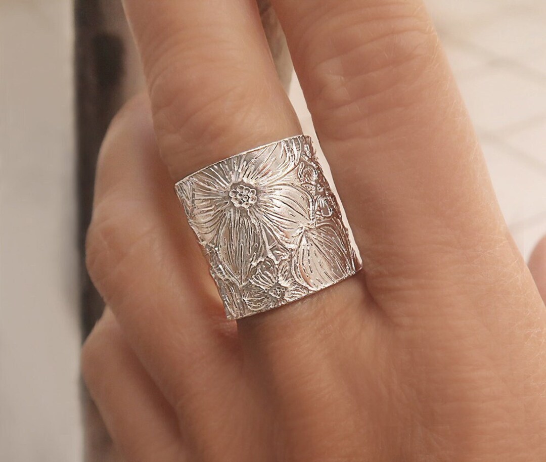 Flowers Band Ring, Silver Wide Band Ring With Flowers Texture Modern ...