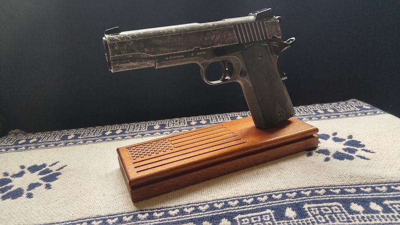 Pistol Display Stand for 1911 .45 or 9mm, With Engraved U.S. Flag and ...