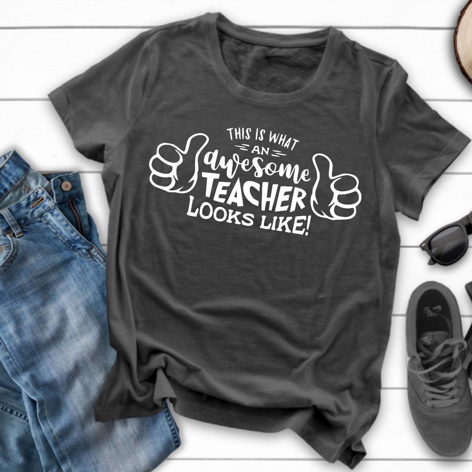 This is What an Awesome Teacher Looks Like Short Sleeve Tee - Etsy