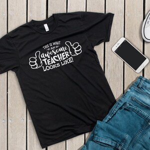 This is What an Awesome Teacher Looks Like Short Sleeve Tee Shirt - Etsy