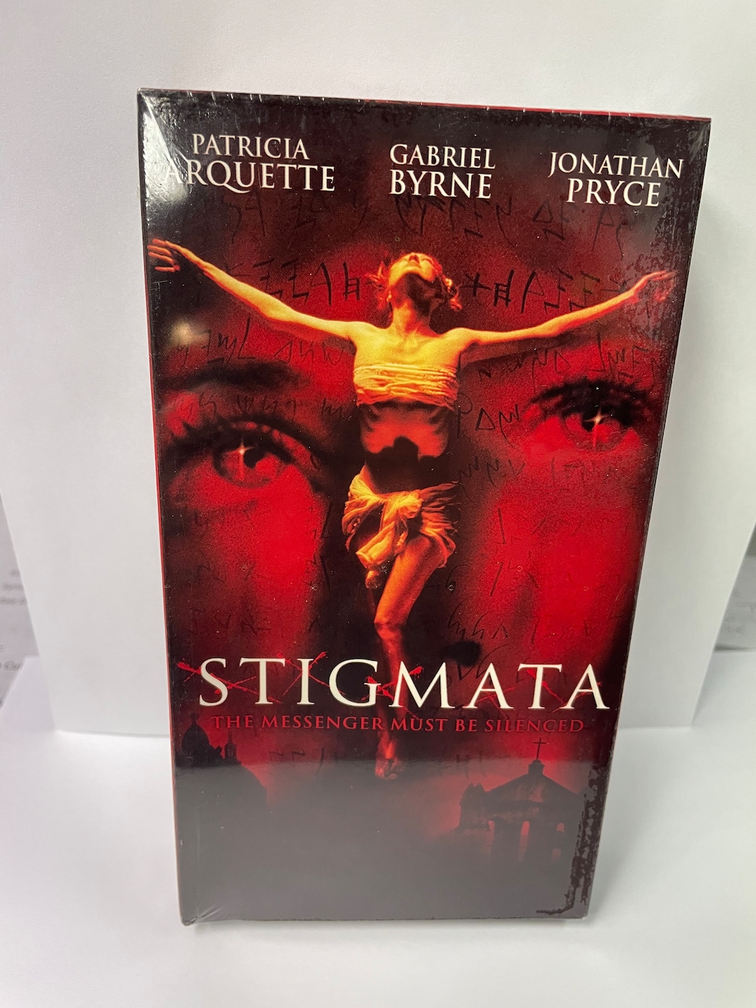 Stigmata VHS 2000 Patricia Arquette, Jonathan Pryce Gabriel Byrne New ...