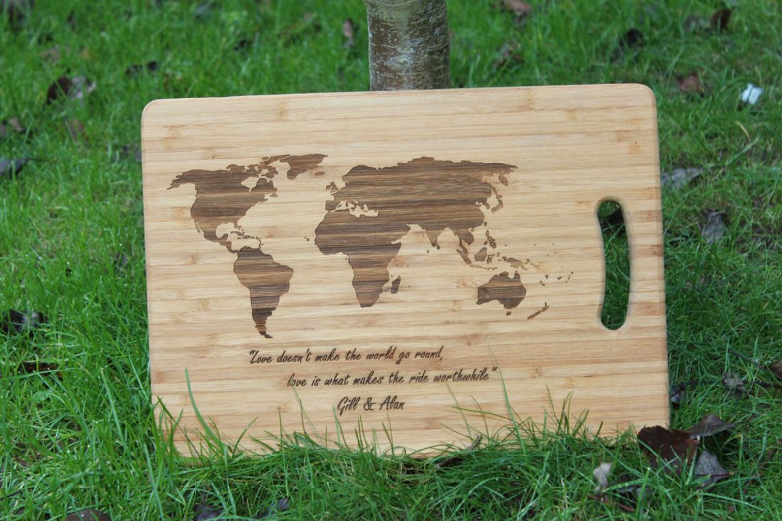 World Map Personalised Chopping Board with Gift Tag - Etsy