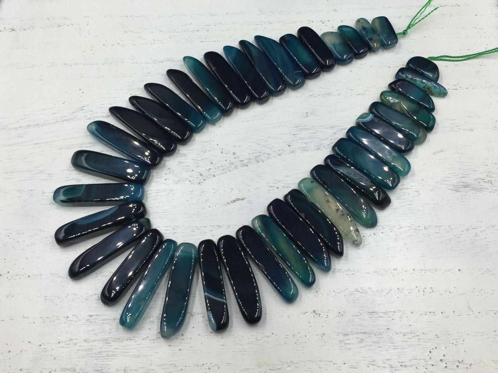 Polished Dark Blue Agate Slice Beads Stick Beads Graduated Top Drilled ...