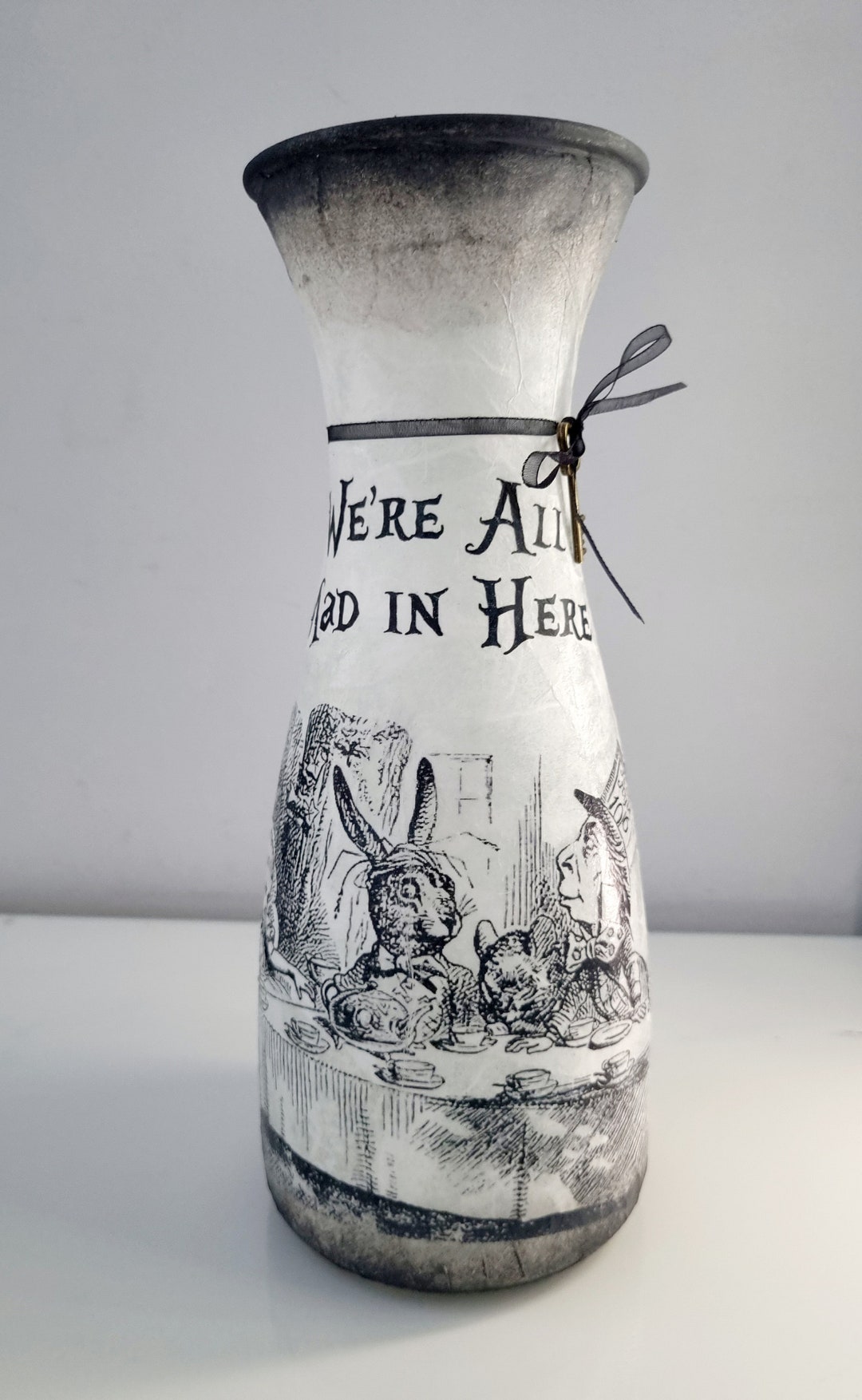 Alice in Wonderland Inspired Vase. Alice Decor. Beautiful Botanical ...