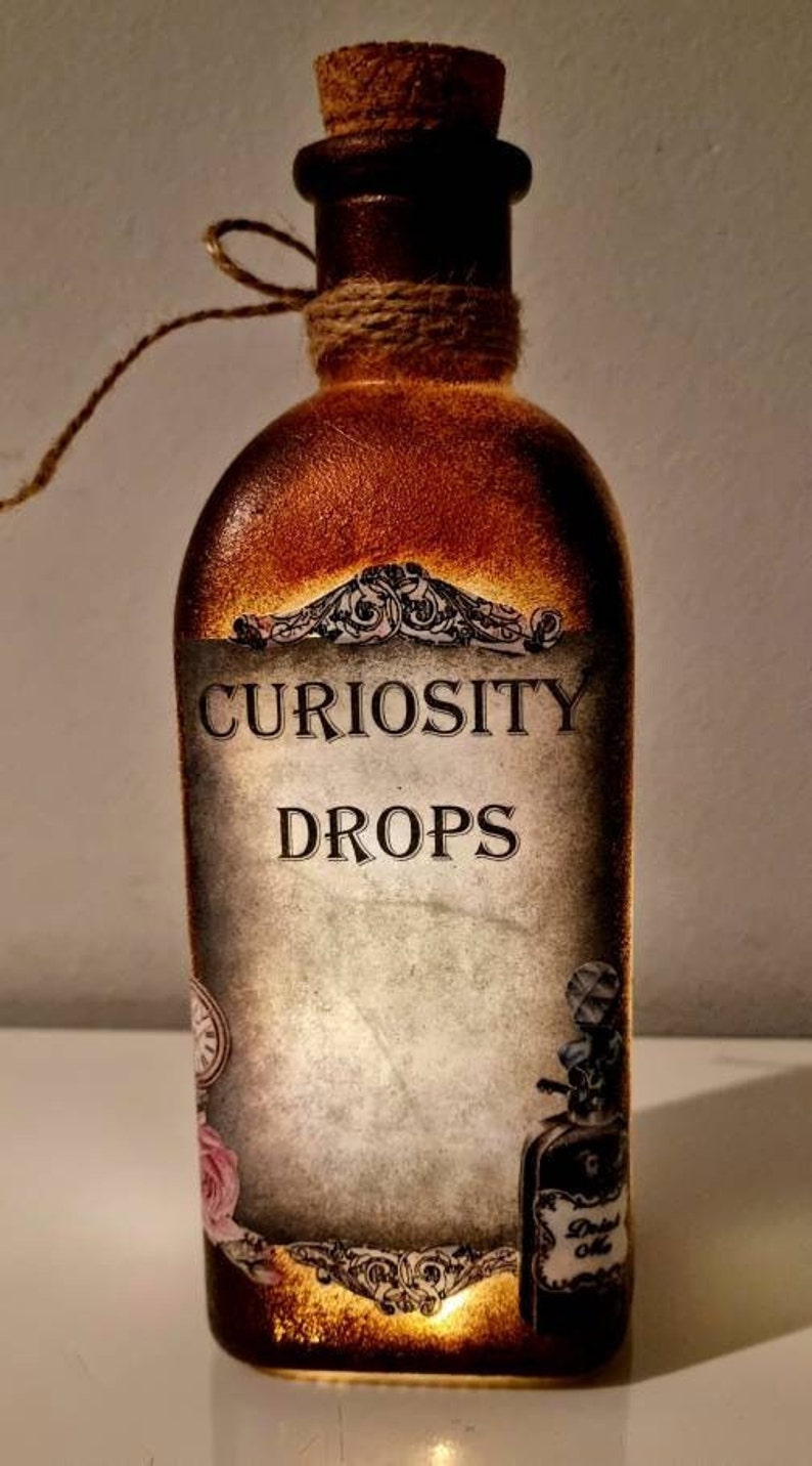 Alice in Wonderland Light up Bottle: Drink Me Decor - Etsy