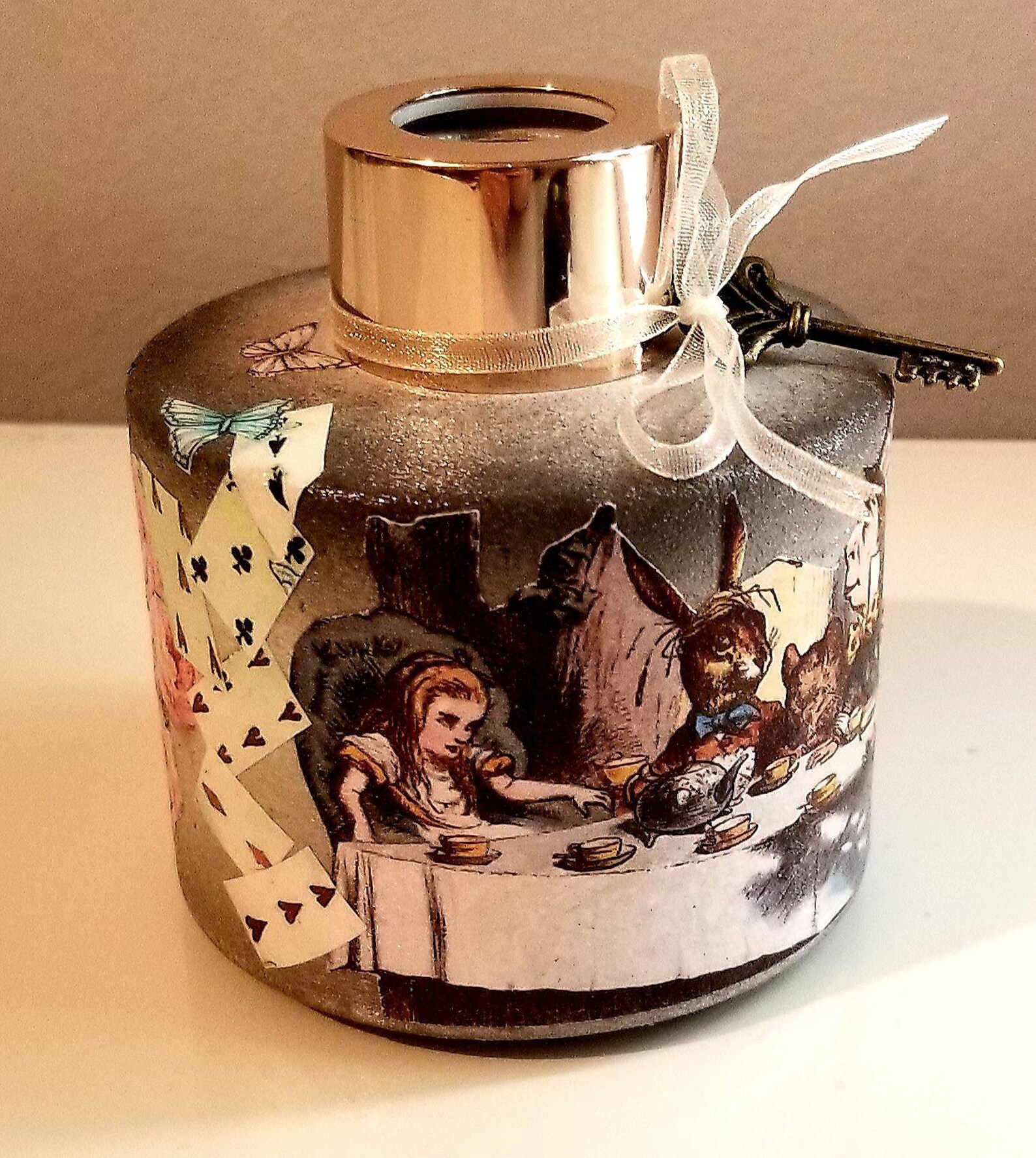 Alice in Wonderland Diffuser. Alice in Wonderland Decor. Alice in ...