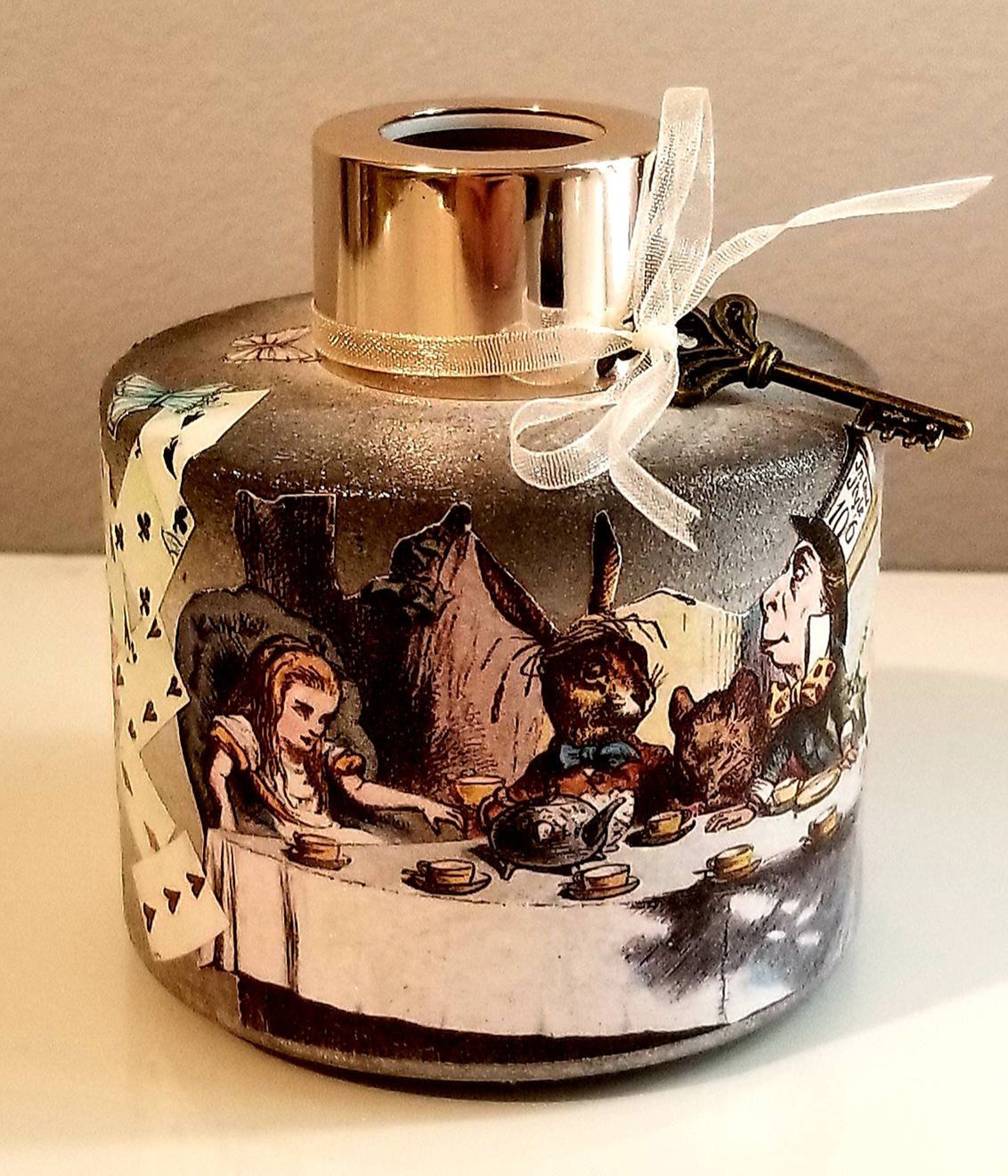 Alice in Wonderland Diffuser. Alice in Wonderland Decor. Alice in ...