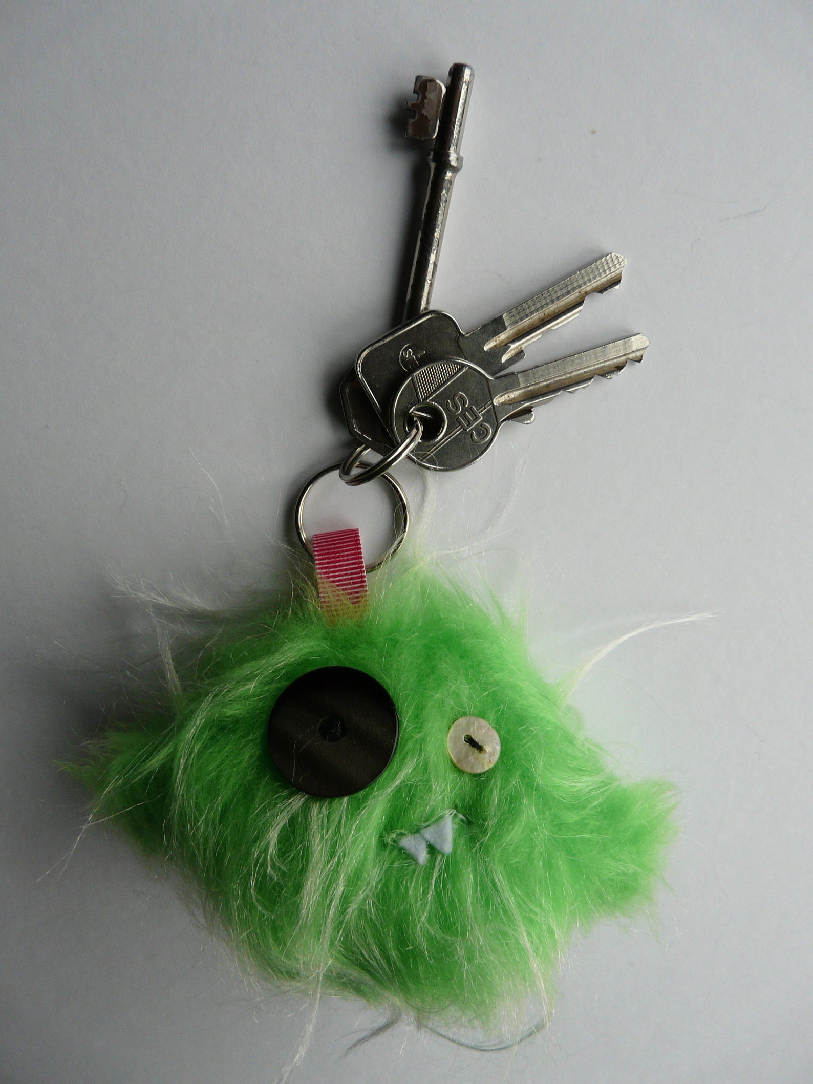 Green Furry Cute Boggle Eyed Monster Keyring / Fob UK BASED - Etsy