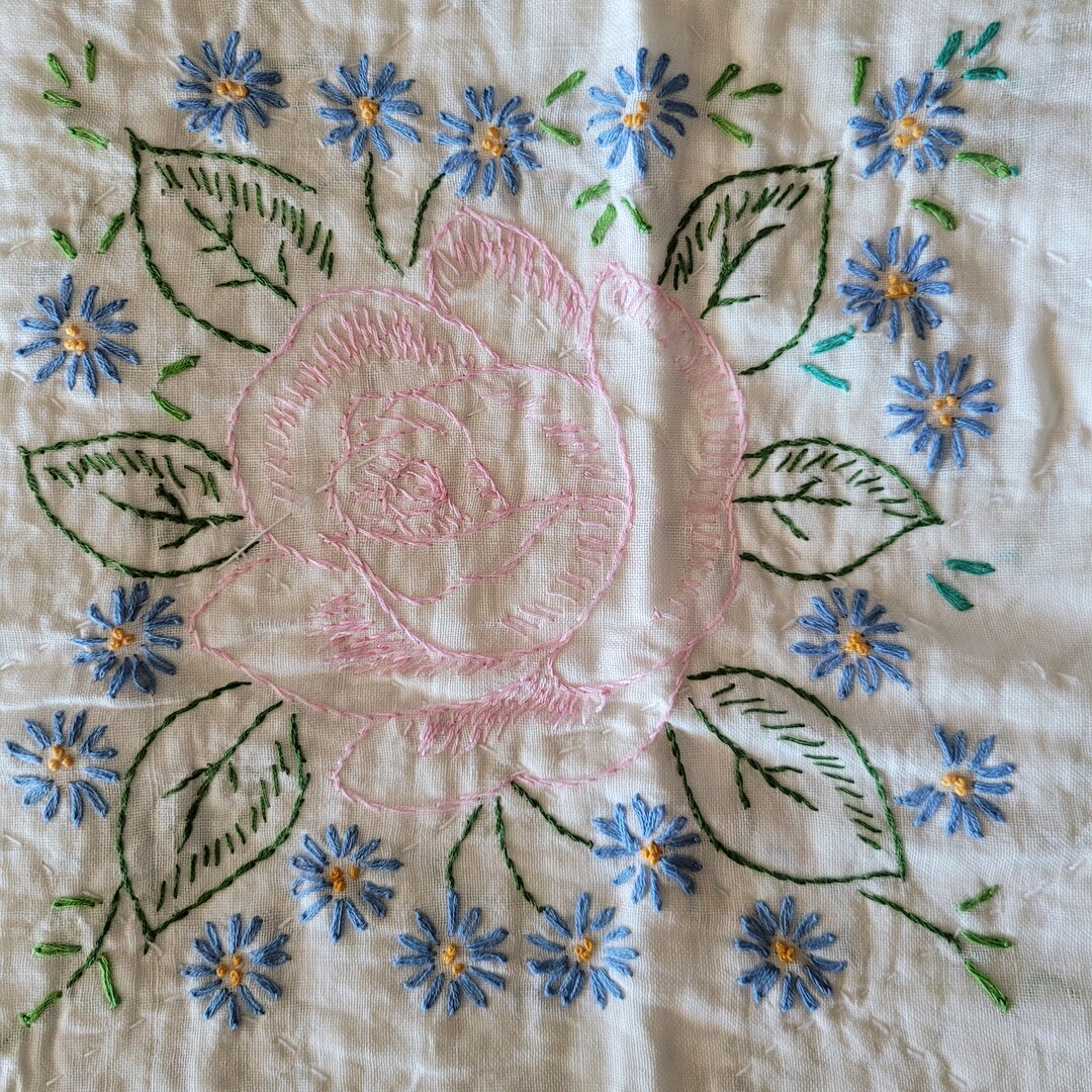 Quilt Remnants (2) OLD Embroidered Rose Squares to Upcycle, 12" X 12 ...