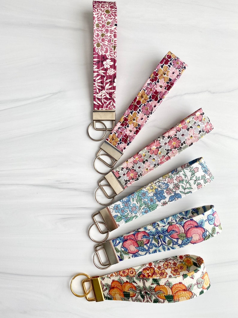 Liberty London Fabric Keychain Wristlet: Lightweight Keychain - 6 ...