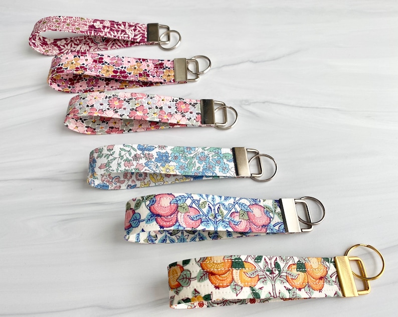 Liberty London Fabric Keychain Wristlet: Lightweight Keychain - 6 ...