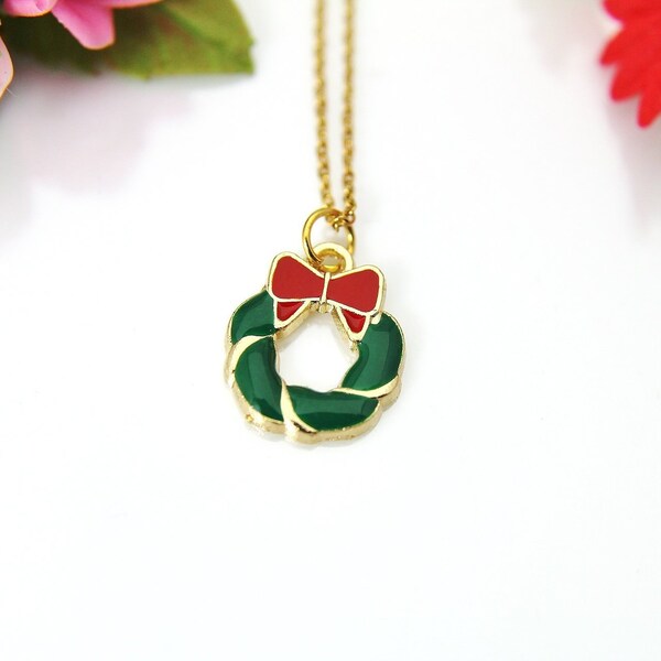 Christmas Wreath Necklace - Etsy