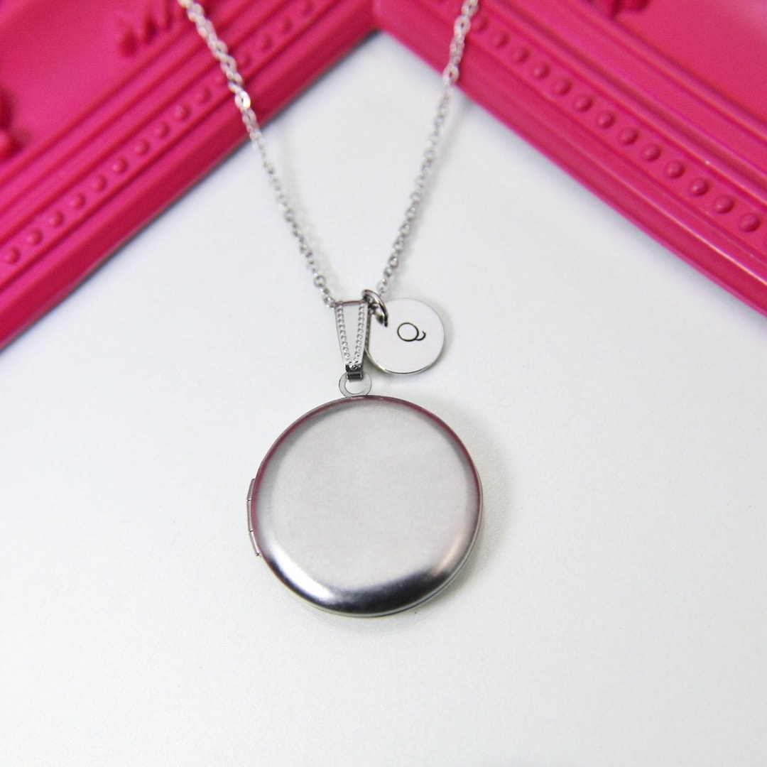 Silver Locket Pendant Necklace, Locket Necklace, Keepsake Photo Frame ...