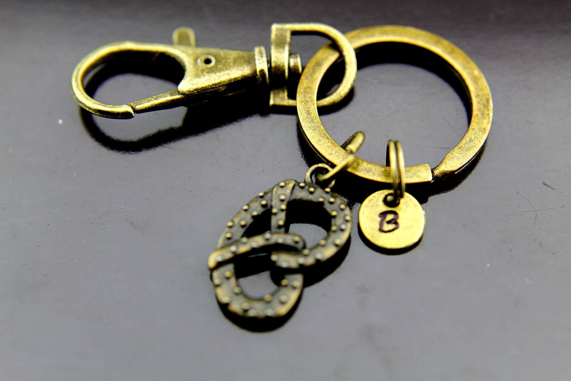 Foodie Gift Pretzel Keychain Bronze Pretzel Knot Charm Pretzel - Etsy UK