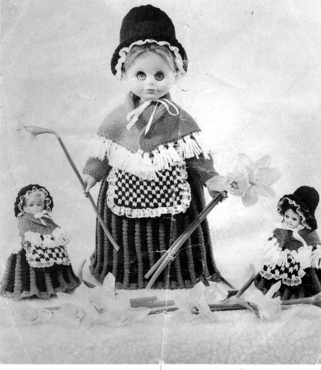 PDF Vintage Welsh Dolls Clothes - Knitting Pattern-7" Doll or 18" Doll ...