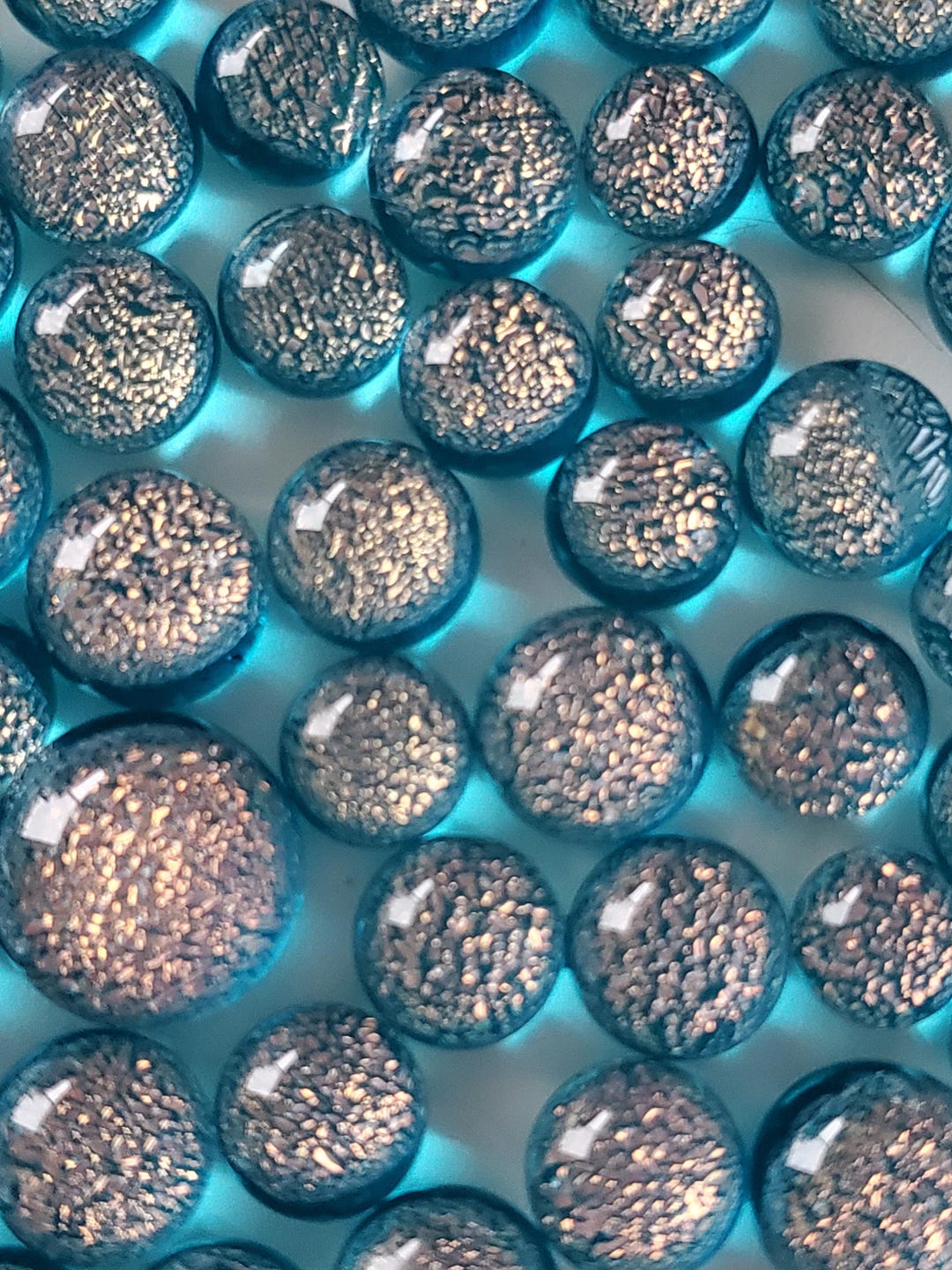 96COE. Dichroic Glass Dots Mix. 50 Pack. Frit Balls. Dichro on Coloured ...