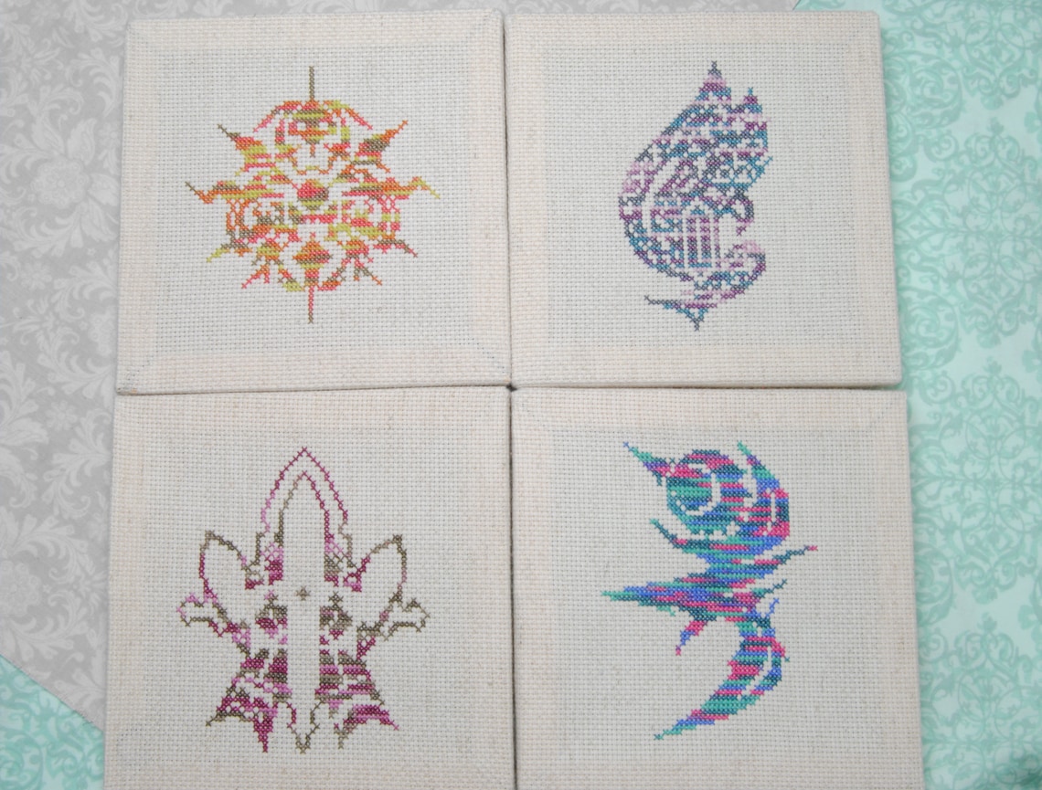 Final Fantasy Cross Stitch Pattern - Crystal Chronicles Selkie Crest ...
