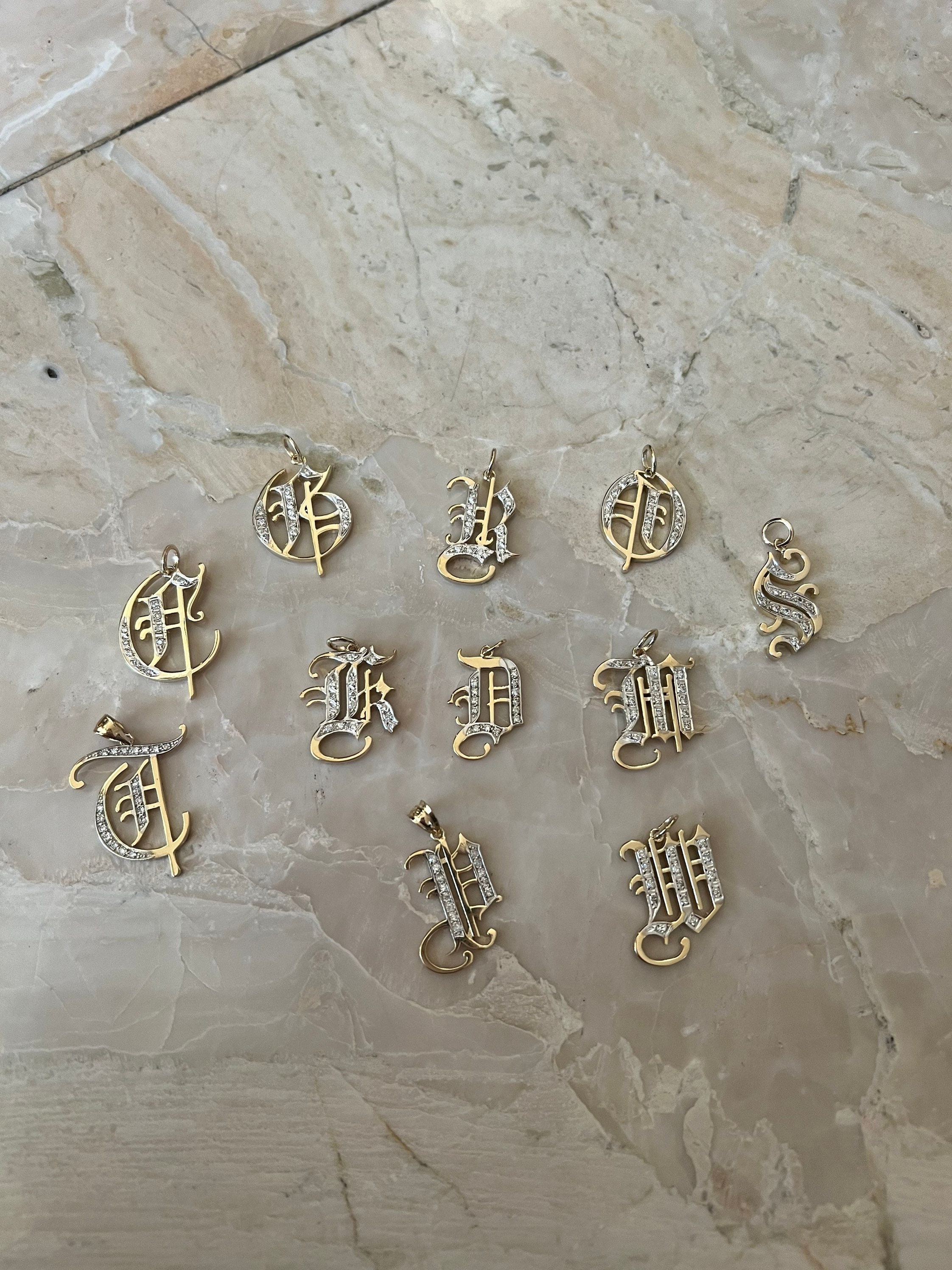 14K Yellow Gold Old English Initial Large Fancy “R” Gothic Style ...