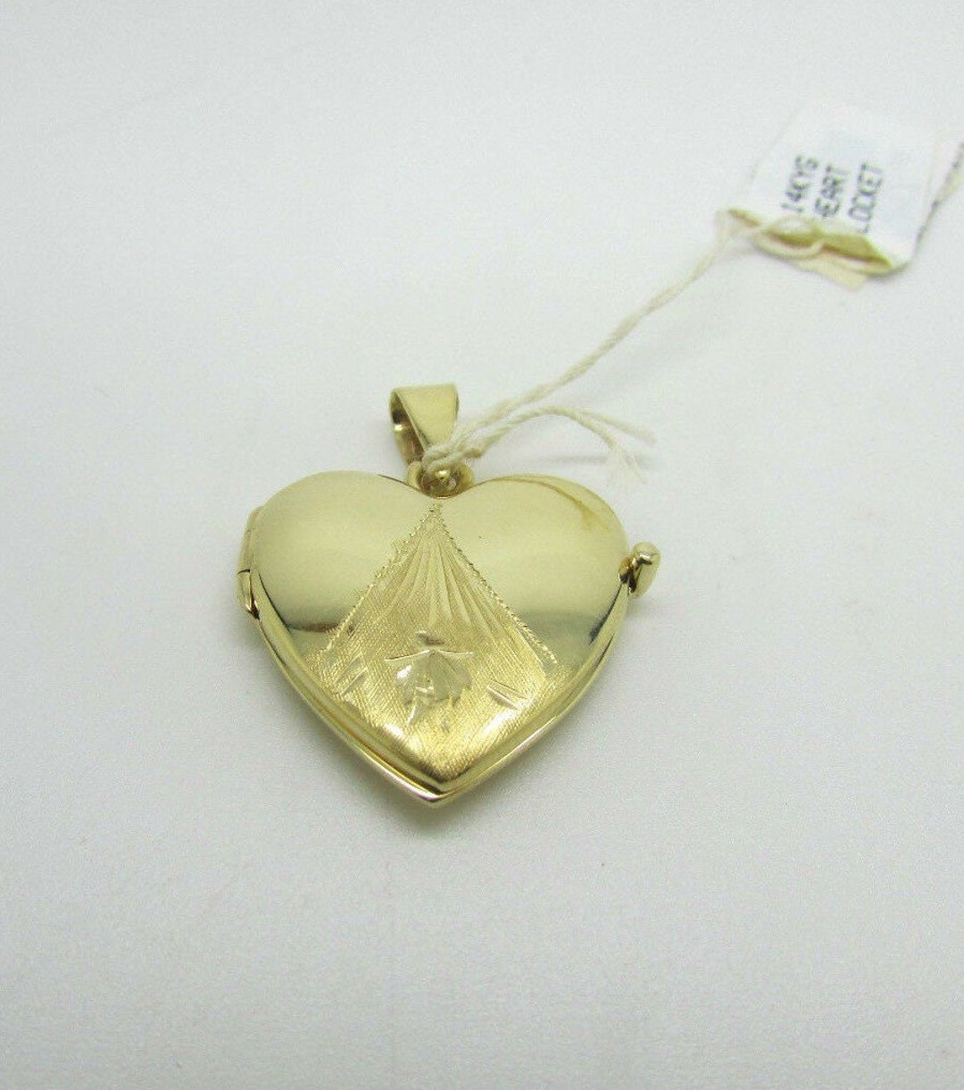14K Yellow Gold Pretty Heart Locket Pendant/charm With Design Made in ...