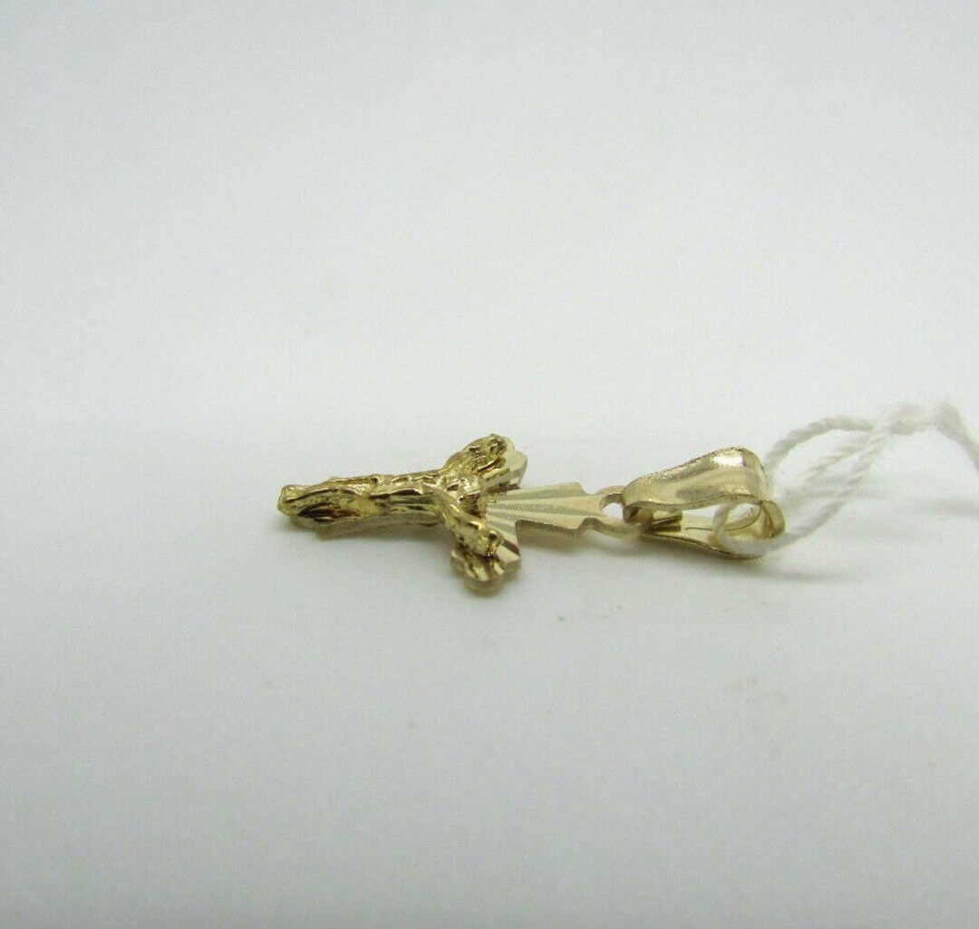 14K Yellow Gold Pretty Crucifix Christ Charm/pendant 0.9 Grams - Etsy