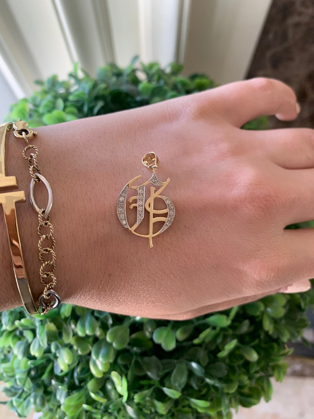 14K Yellow Gold Old English Initial Large Fancy “G” Gothic Style ...