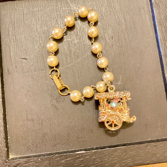 Vintage Gold Tone Flower Cart Charm Bracelet - Gem