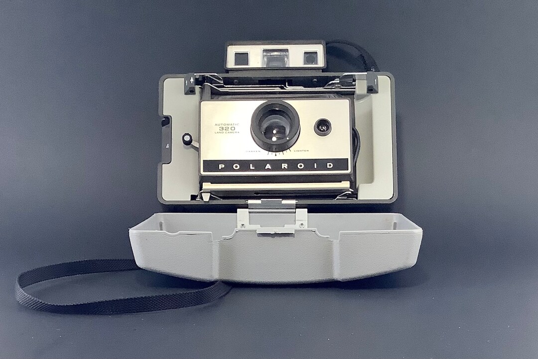 Polaroid Land 320 - Vintage Instant Film Camera - Etsy