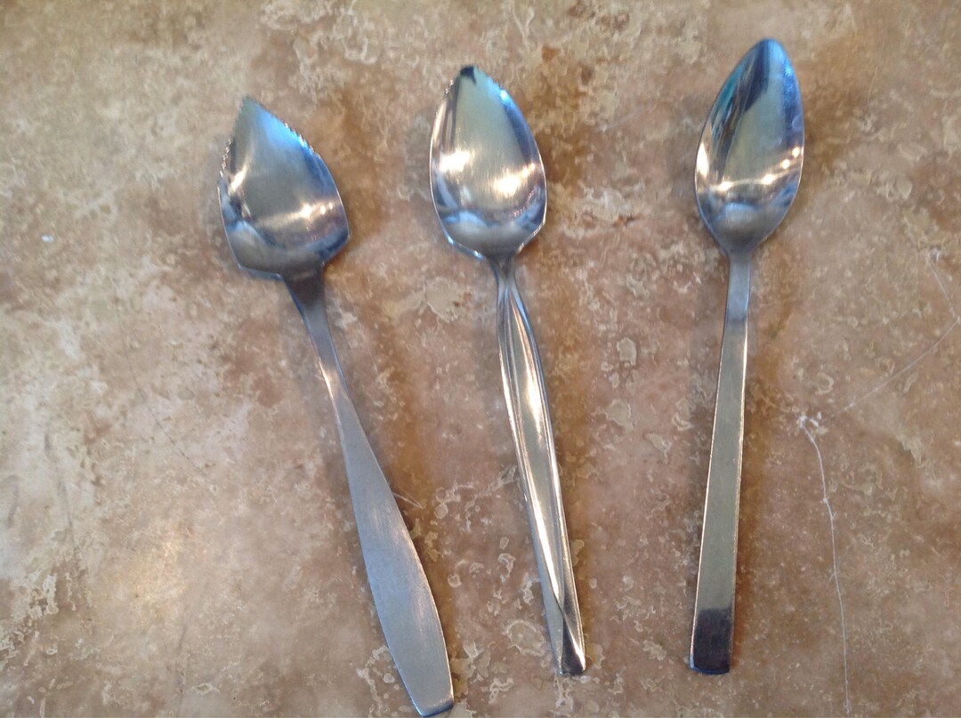 Serrated Spoons Trio, Vintage, Ships From Canada - Etsy