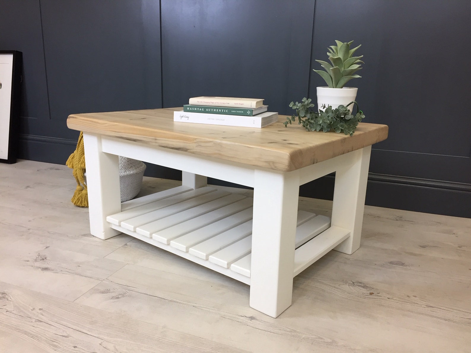 Farmhouse Style Chunky Coffee Table With Reclaimed Wood Top - Etsy UK