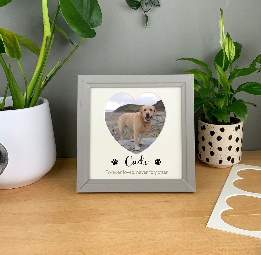Pet Memorial Photo Frame, Personalised Family Pet Heart Picture Frame ...