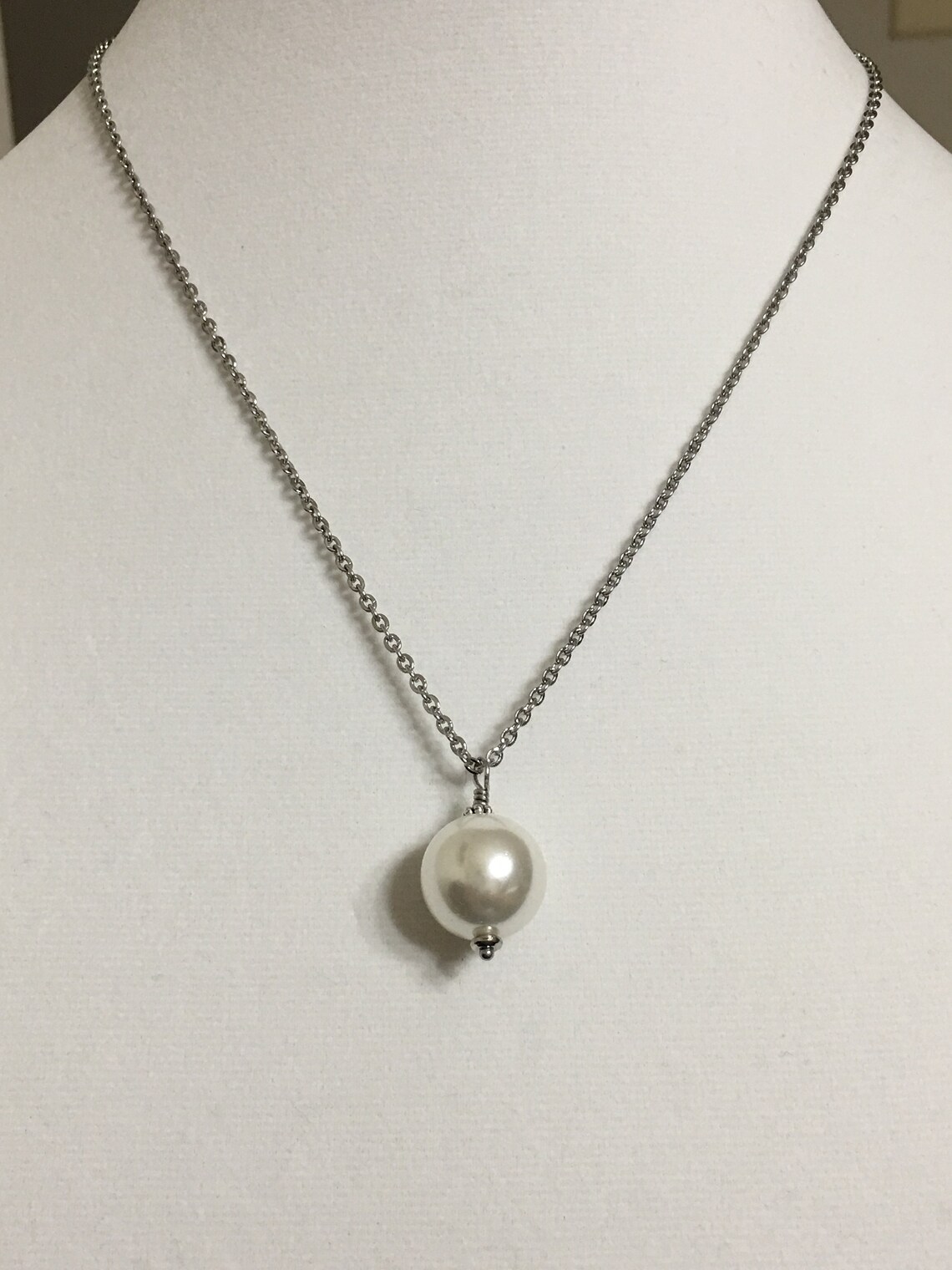 Large White Shell Pearl Stainless Steel Necklace - Etsy