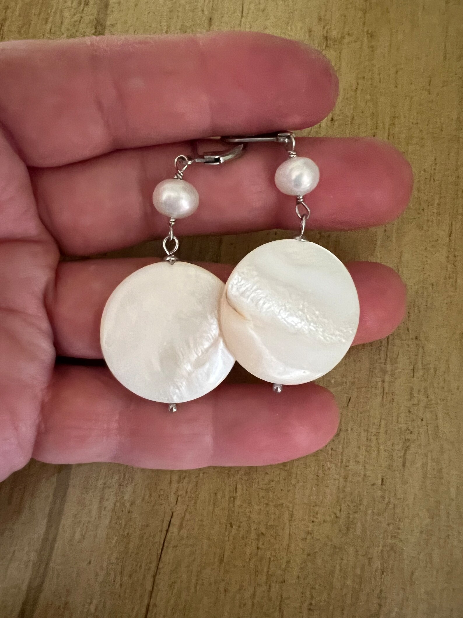 Mother of Pearl Earrings, Coin Shell Pearl Earrings, Coin Beads Natural ...