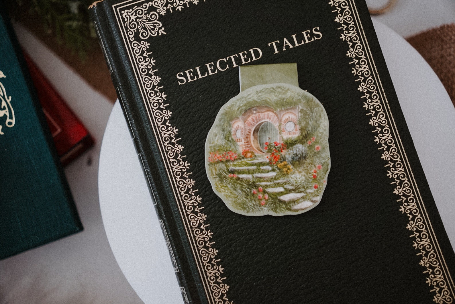 Shire Magnetic Bookmark: Watercolor Cottagecore Book Lover Gift - Etsy