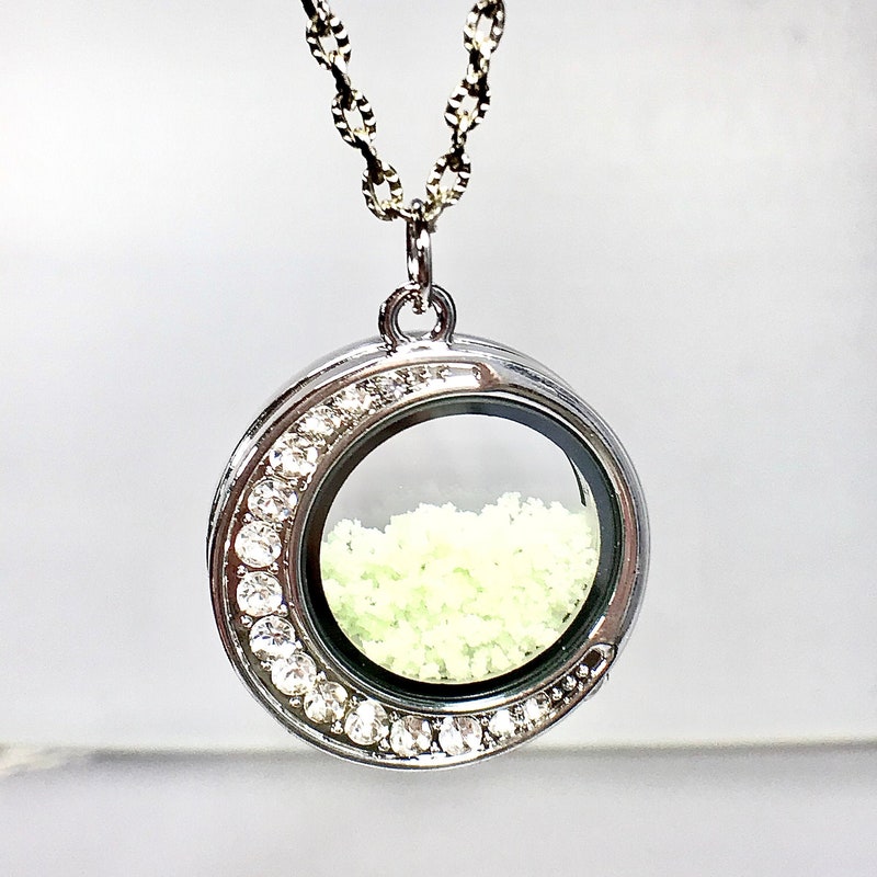 Glow in the Dark Locket - Etsy