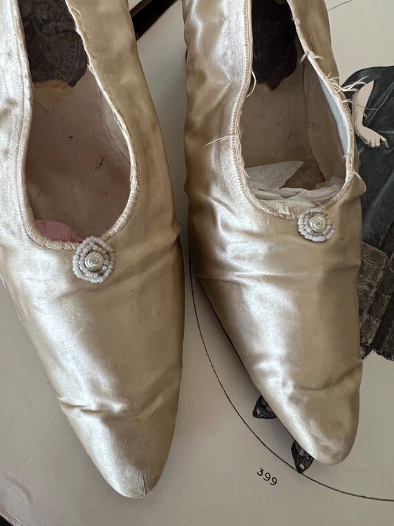 Antique silk wedding edwardian victorian pearl heels.… - Gem