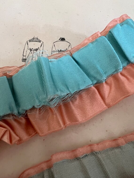1920s silk ribbon garter. elastic; peach and aqua - Gem