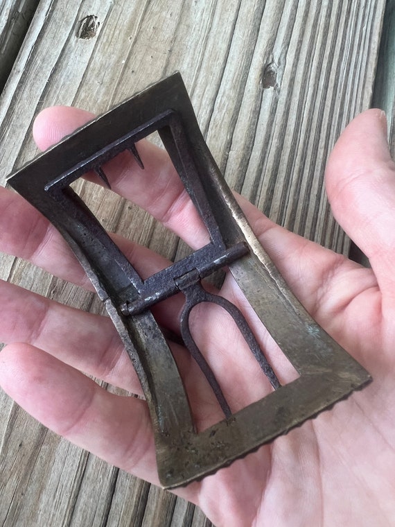 Original authentic 18th century shoe buckle 1700s roc… - Gem