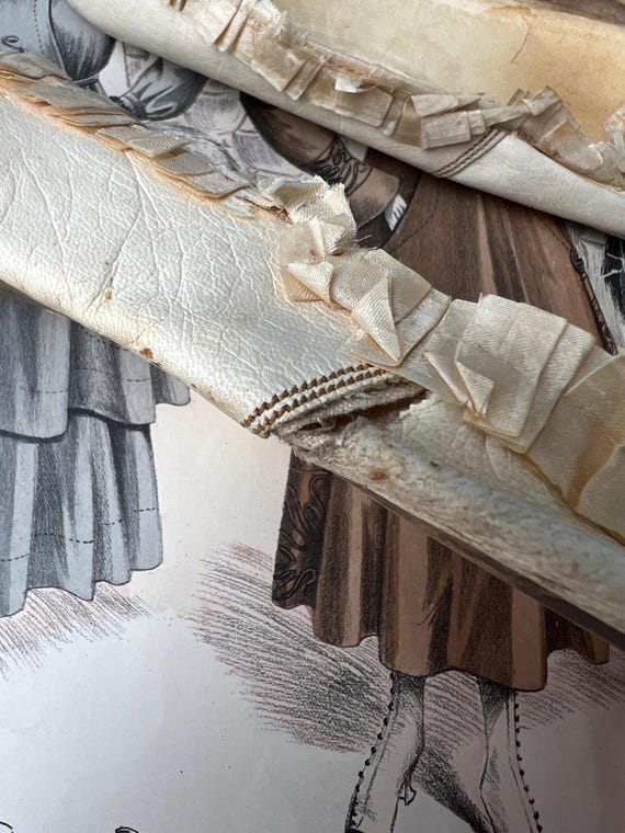 Original regency leather straight last shoes. 1820s 1… - Gem