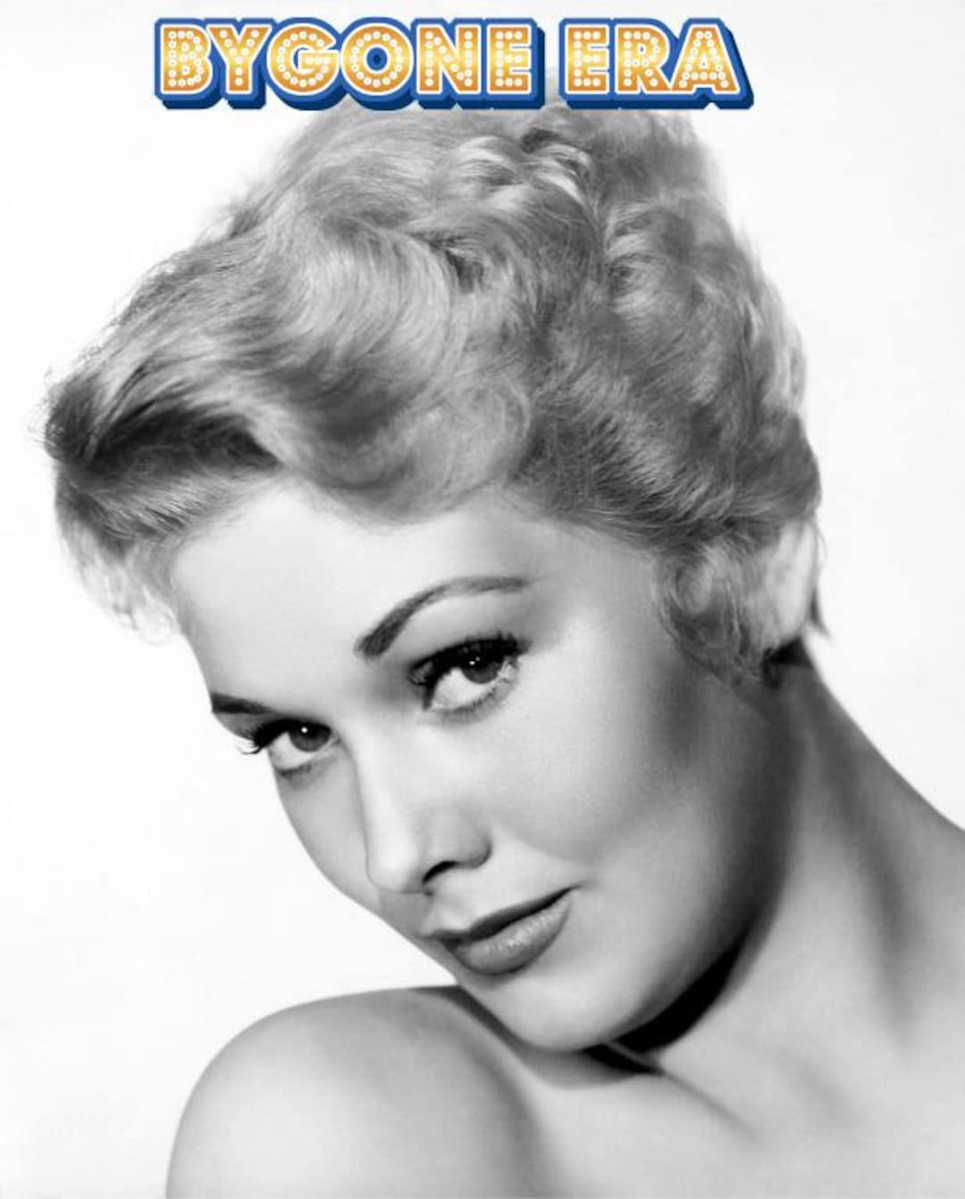 Kim Novak Beautiful Face Hollywood Glamour Pinup Girl Poster Etsy
