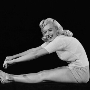 Marilyn Monroe Fitness Photo Set of 3 Gym Yoga Stretching Health and ...