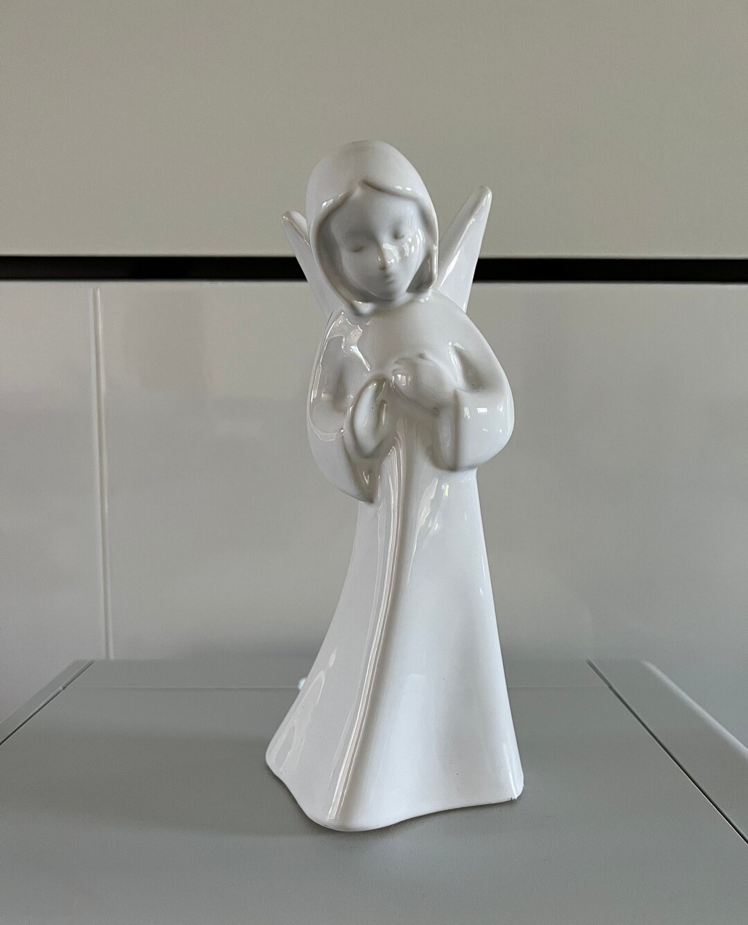 White CERAMIC CHRISTMAS ANGEL Table Decoration Tree Gift Love Mum ...